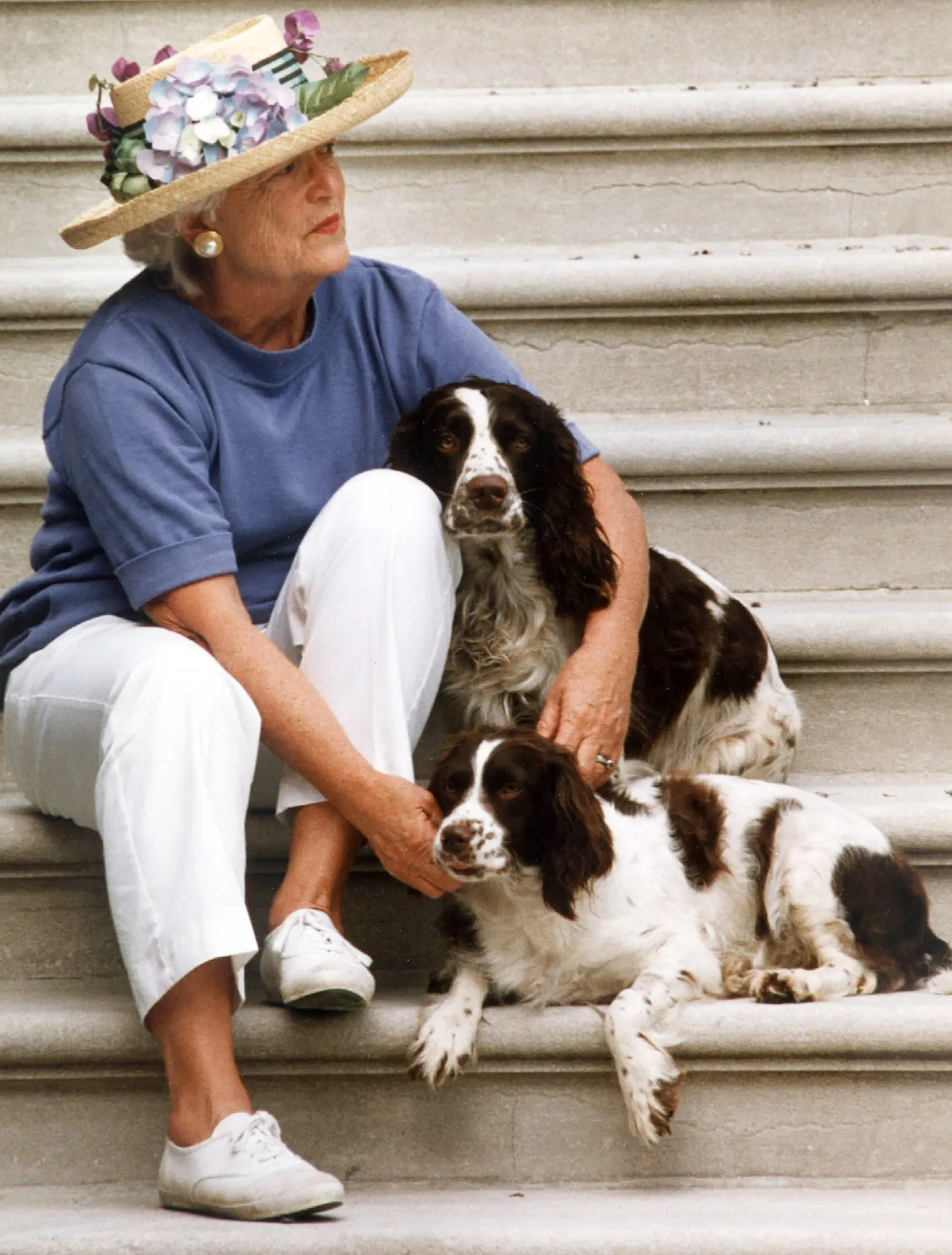 Barbara Bush and Her Dogs Had Matching Tracksuits and It Was ...