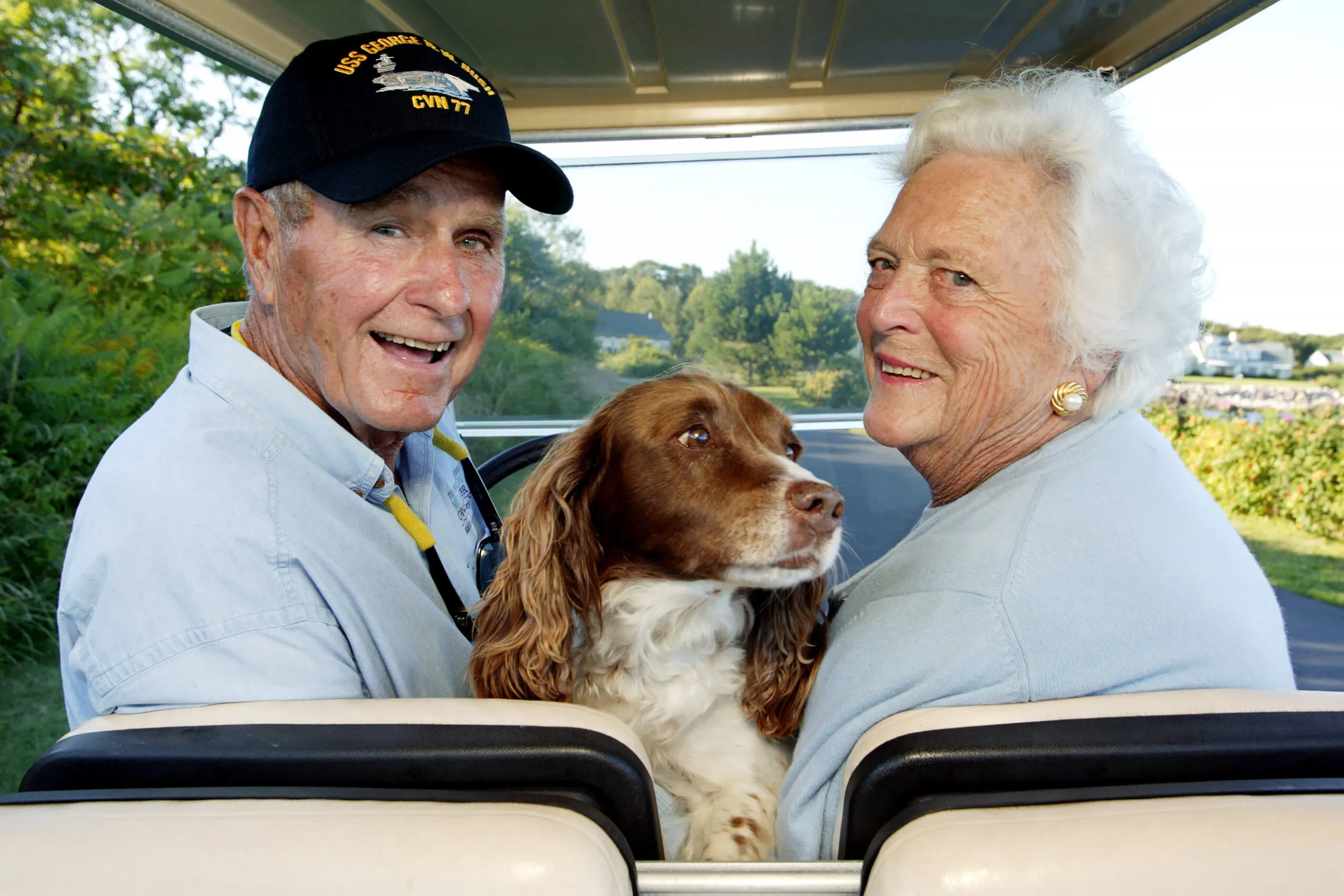 Barbara Bush and Her Dogs Had Matching Tracksuits and It Was ...