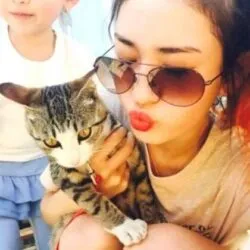 JEON SOMI Pets - Celebrity Pets